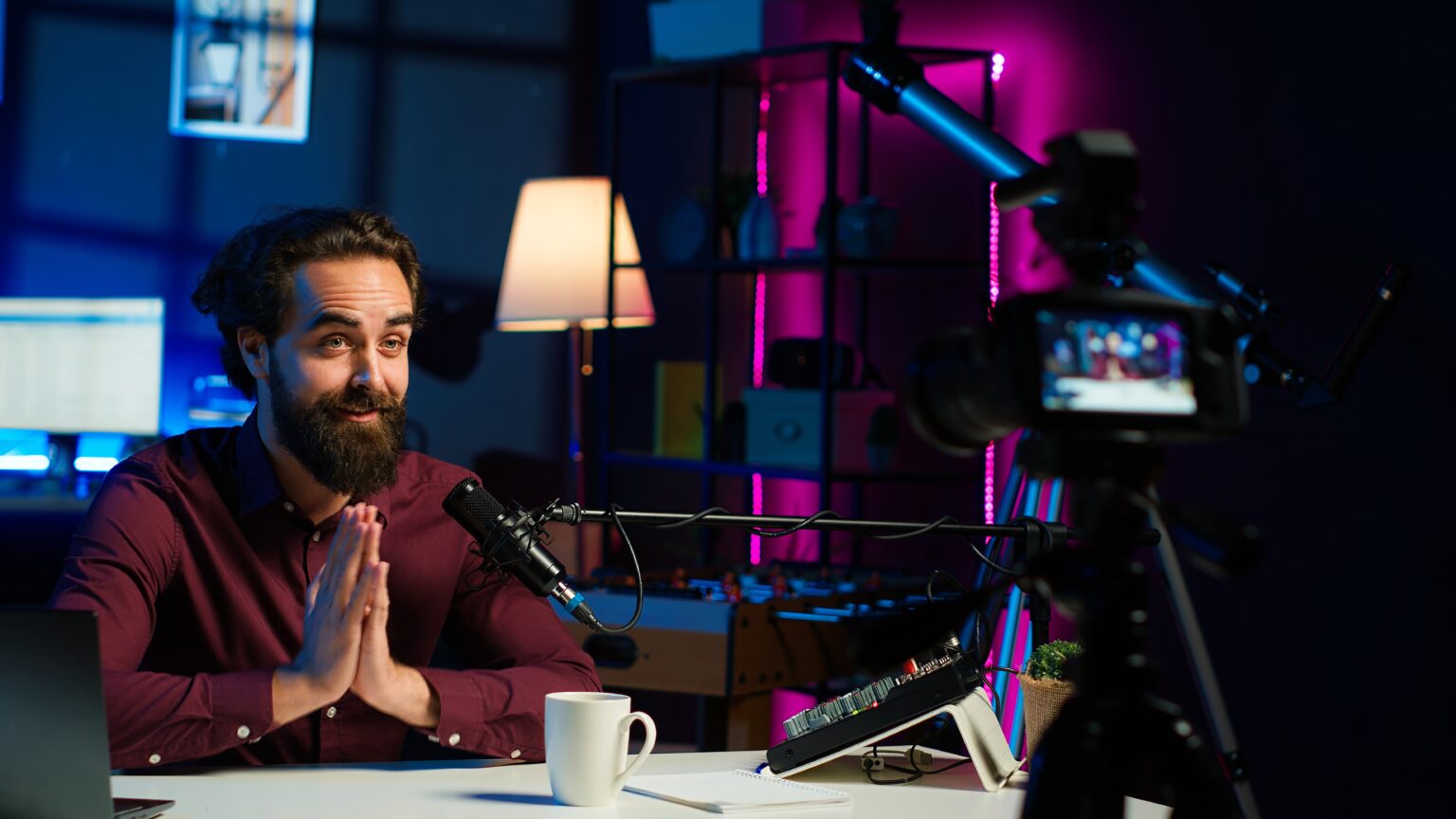 What Content Creators Do: Skills, Roles & Future Scope